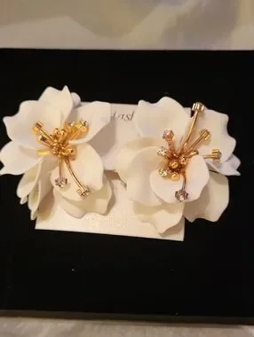 Jewelry | Natasha White Floral Statement Earrings With Gem And Gold ...